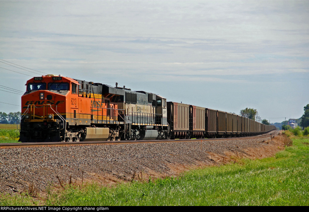 BNSF 6213 Waits for TK to clear.